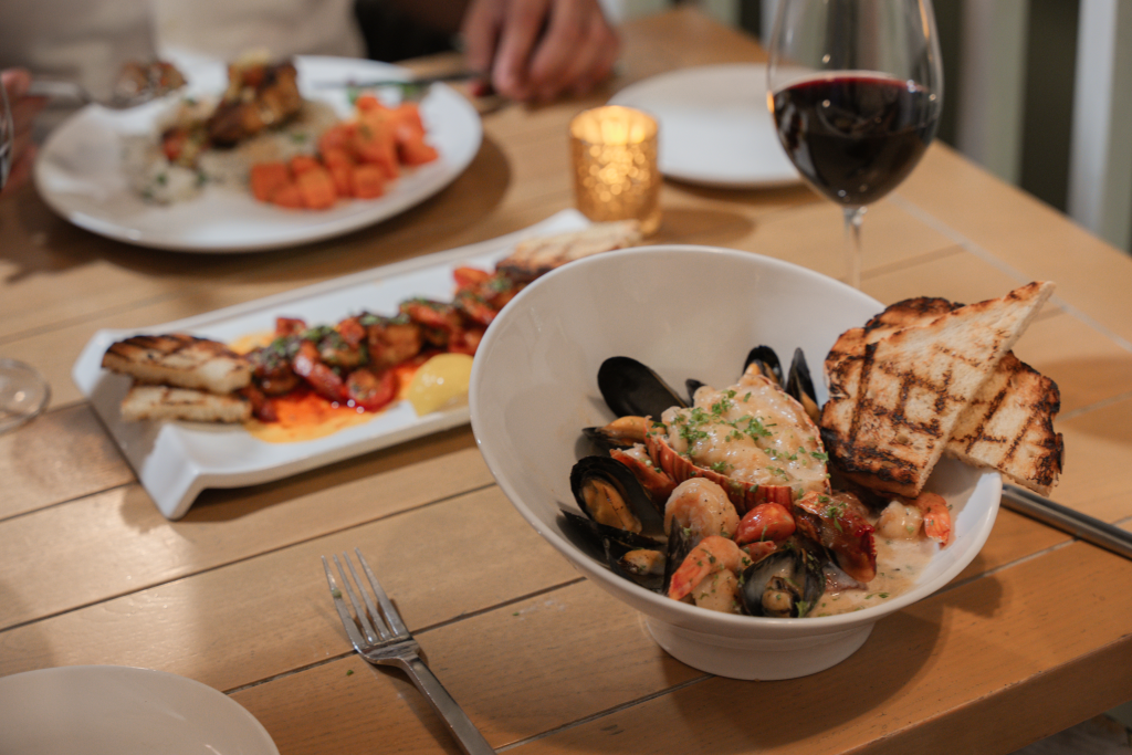 Restaurant feature: Duke's Seafood & Rib Shack | Bite Club Cayman